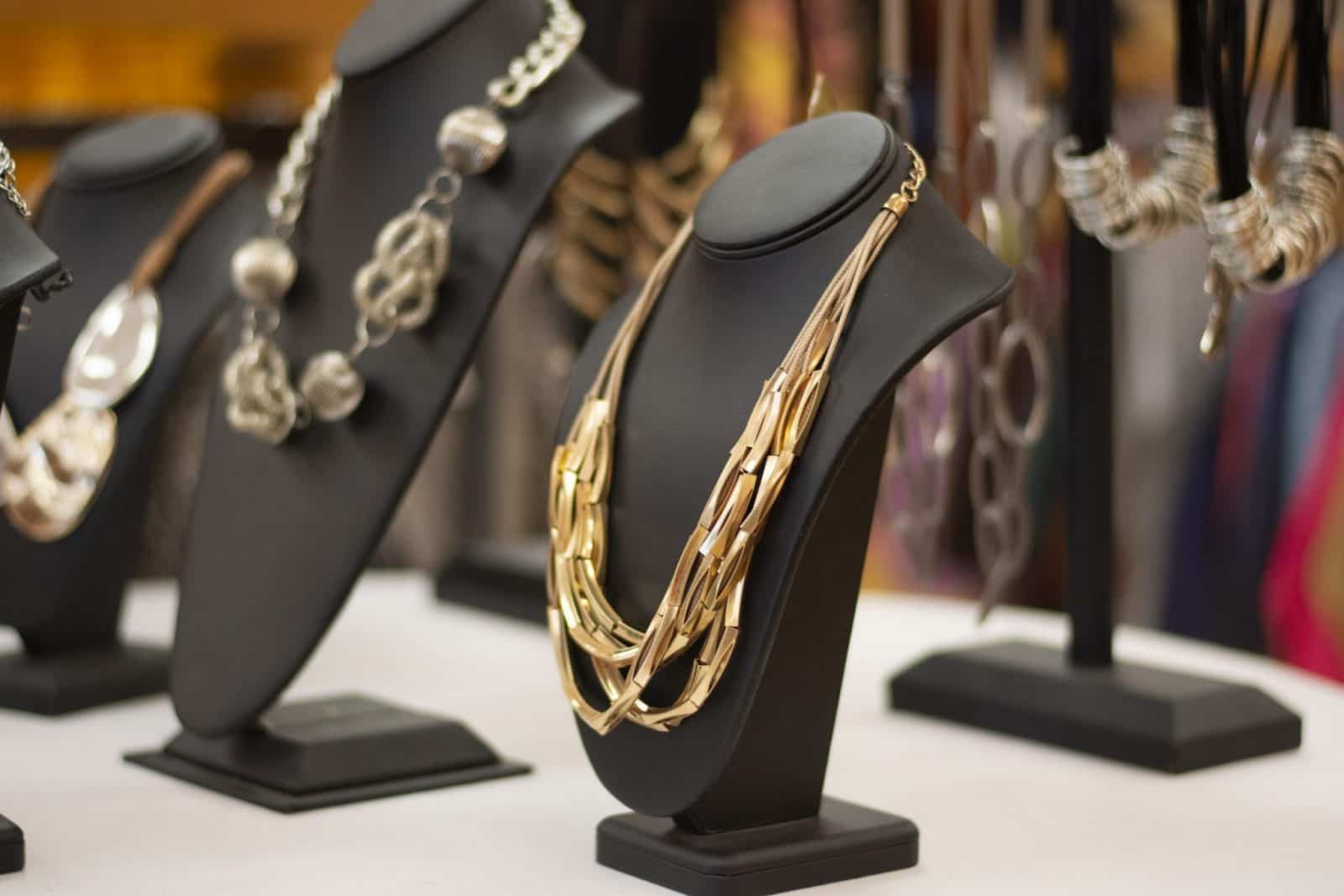 Jewelry / Pins – micahsboutique